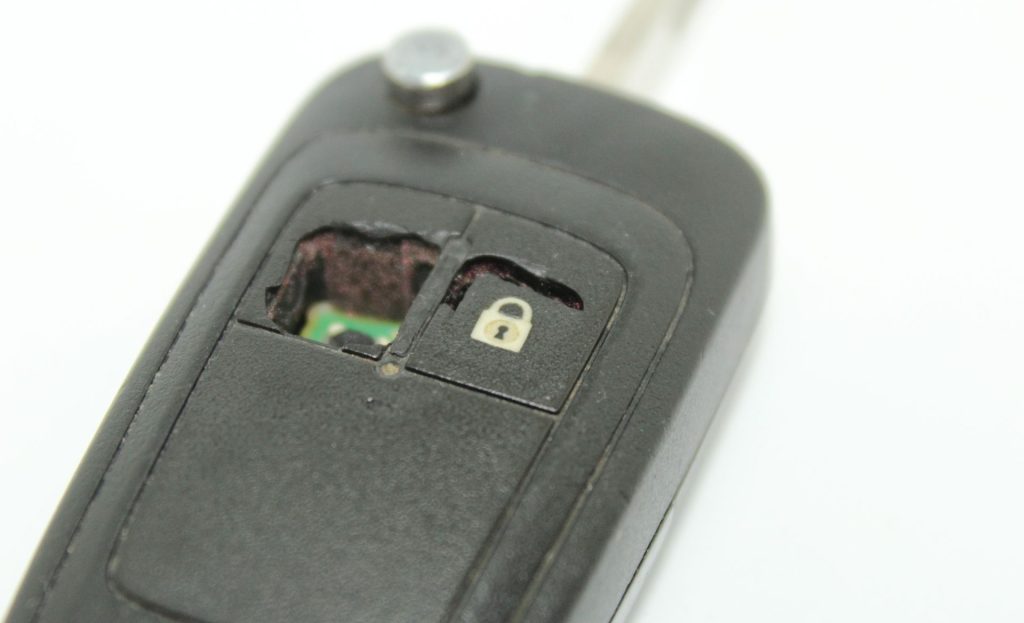 Repairs & Replacement Keys - Leeds Car Key Centre key cutting and alarms